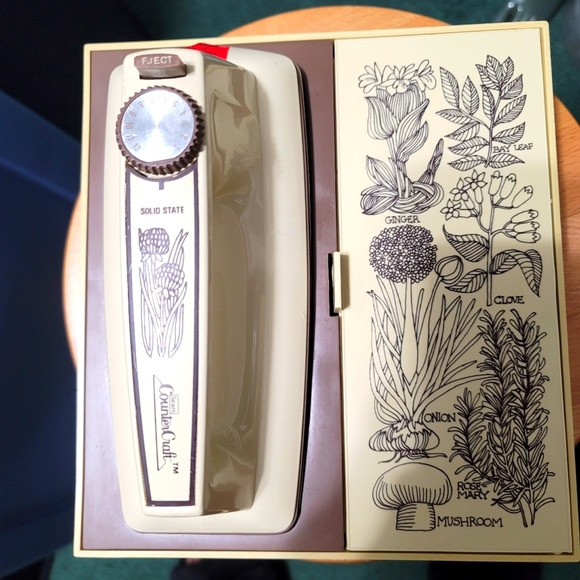 Sears | Kitchen | Vtg Sears Couner Craft Hand Mixer Wbox 7 | Poshmark